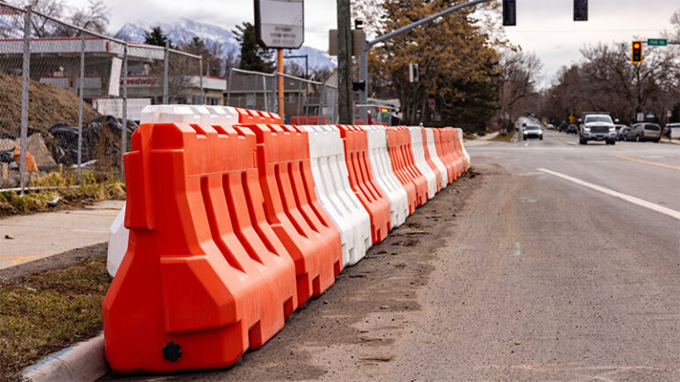 What do barricades have to do with traffic control? » OTW Safety